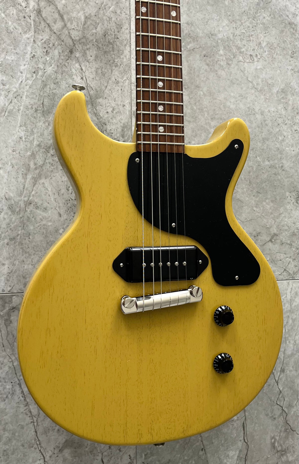 Gibson USA Les Paul Junior Double Cut Electric Guitar with Hardshell C ...